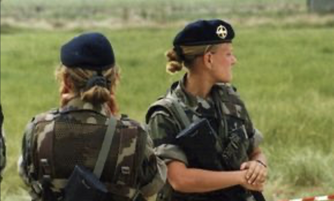 Mel and the French Army « Alison Morton's Thrillers